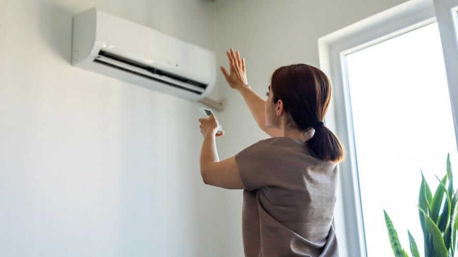 Why Is Your Air Conditioner Blowing Hot Air? (Causes & Solutions)